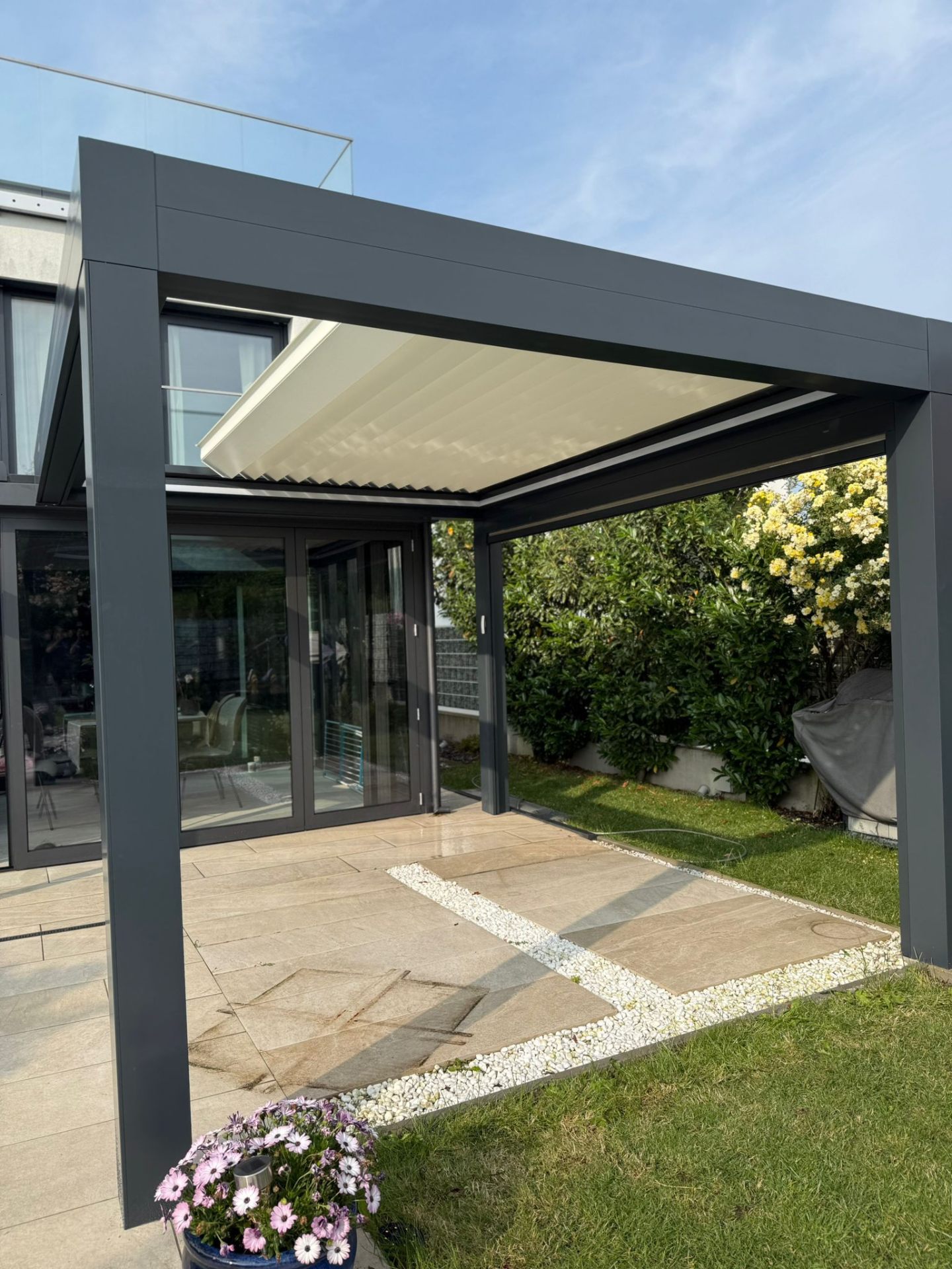 Pergolas.ro - Pergole Premium în Brașov | 33 ani experiență